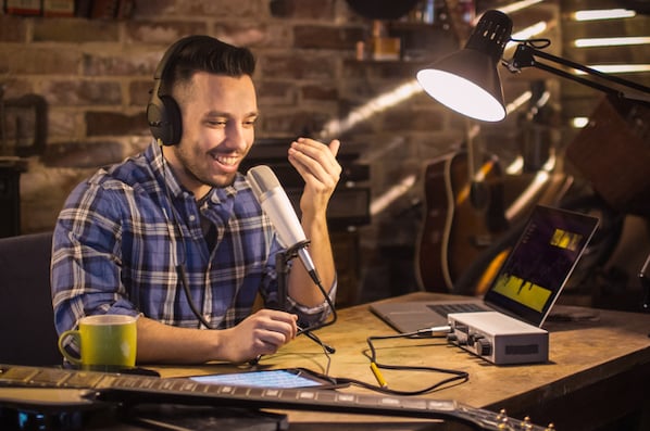The Ultimate Guide to Podcast Audio, According to HubSpot's Podcast Expert