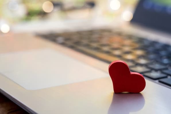 8 Valentine's Day Email Templates Prospects Love