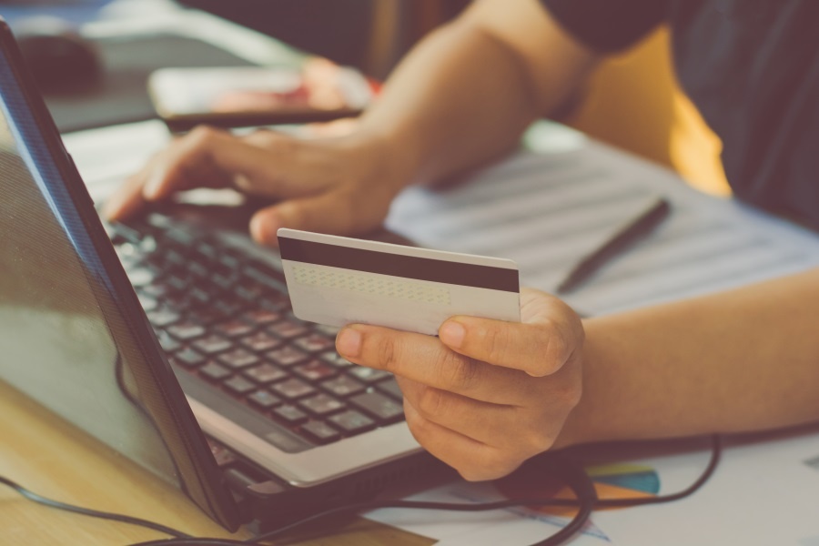Qu'est-ce que le cycle de vie client ? Définition et étapes Qu'est-ce que le cycle de vie client ? Définition et étapes